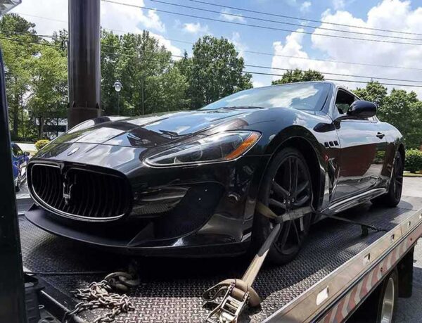 Wrecker Service - Metropolitan Towing